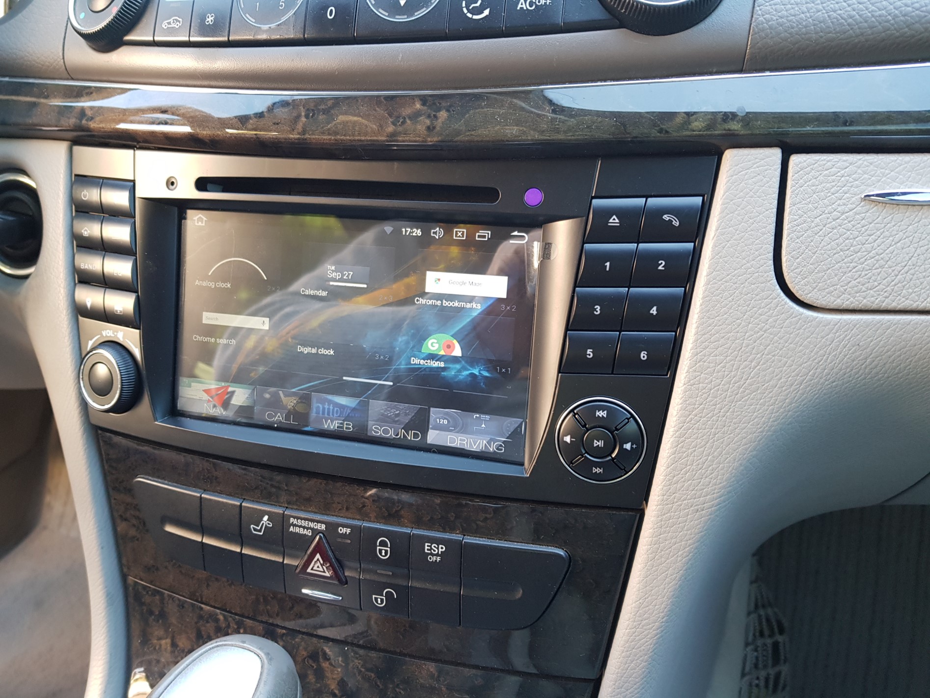 Mercedes W211. Car Cinema Android Digital IQ.