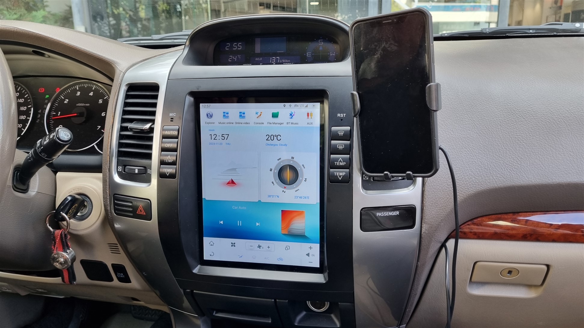 Toyota Land Cruiser J120. Car Multimedia-Back Camera.