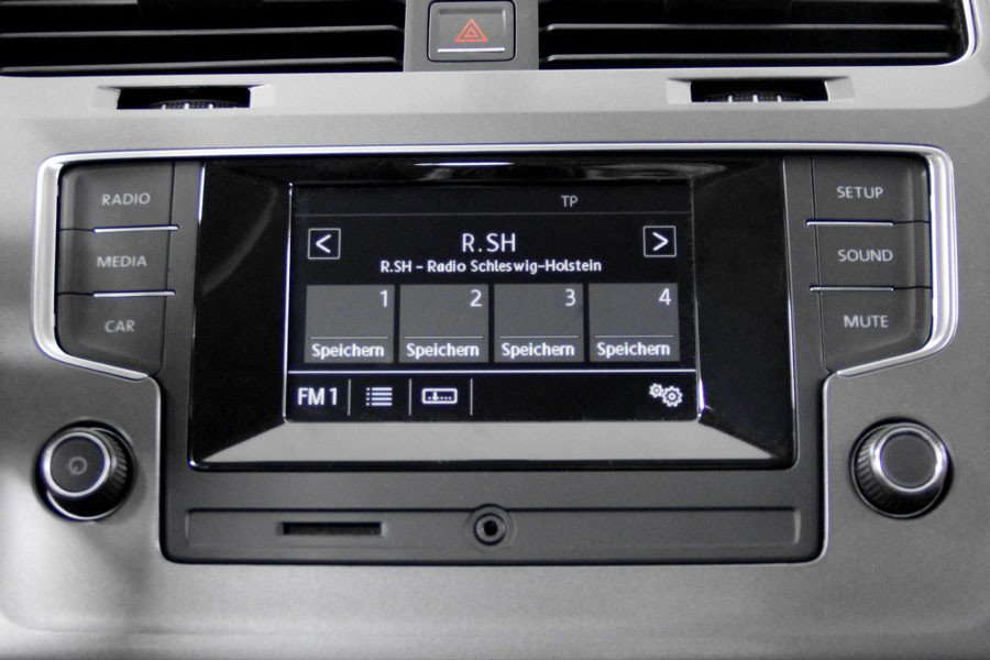 Golf 7 5Q 2012 > Retrofit: Radio "Composition Touch" for VW Golf 7 (VII)